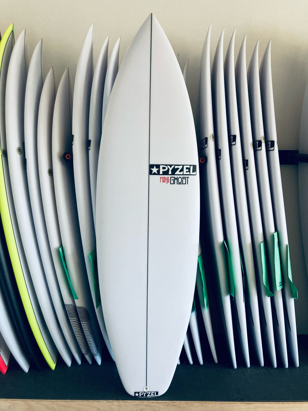 Pyzel Surfboards - Mini Ghost-Squash