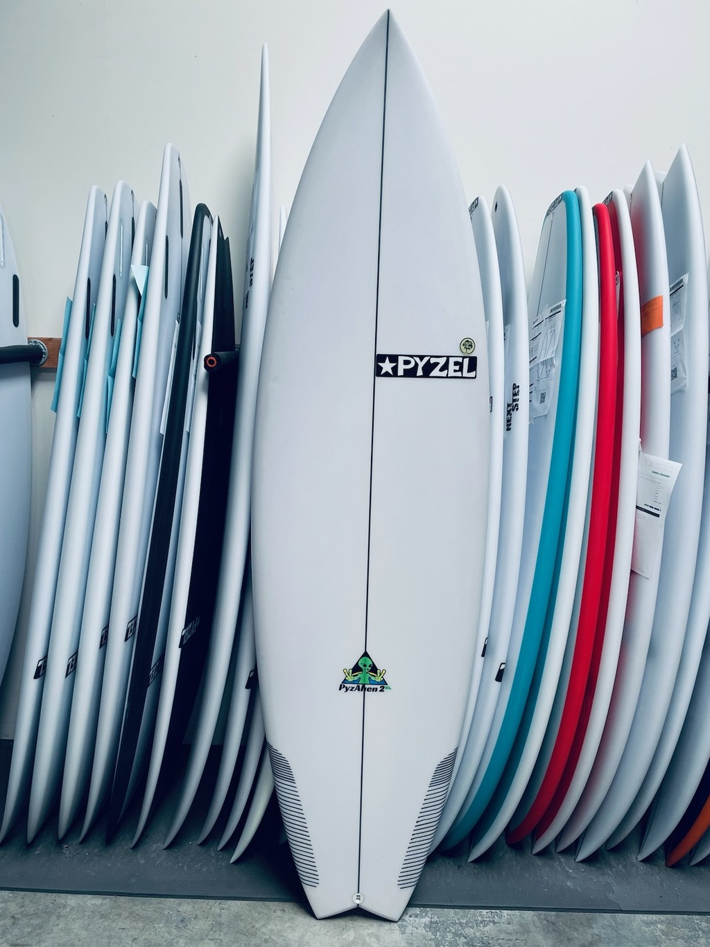 Pyzel Surfboards - Pyzalien 2 XL