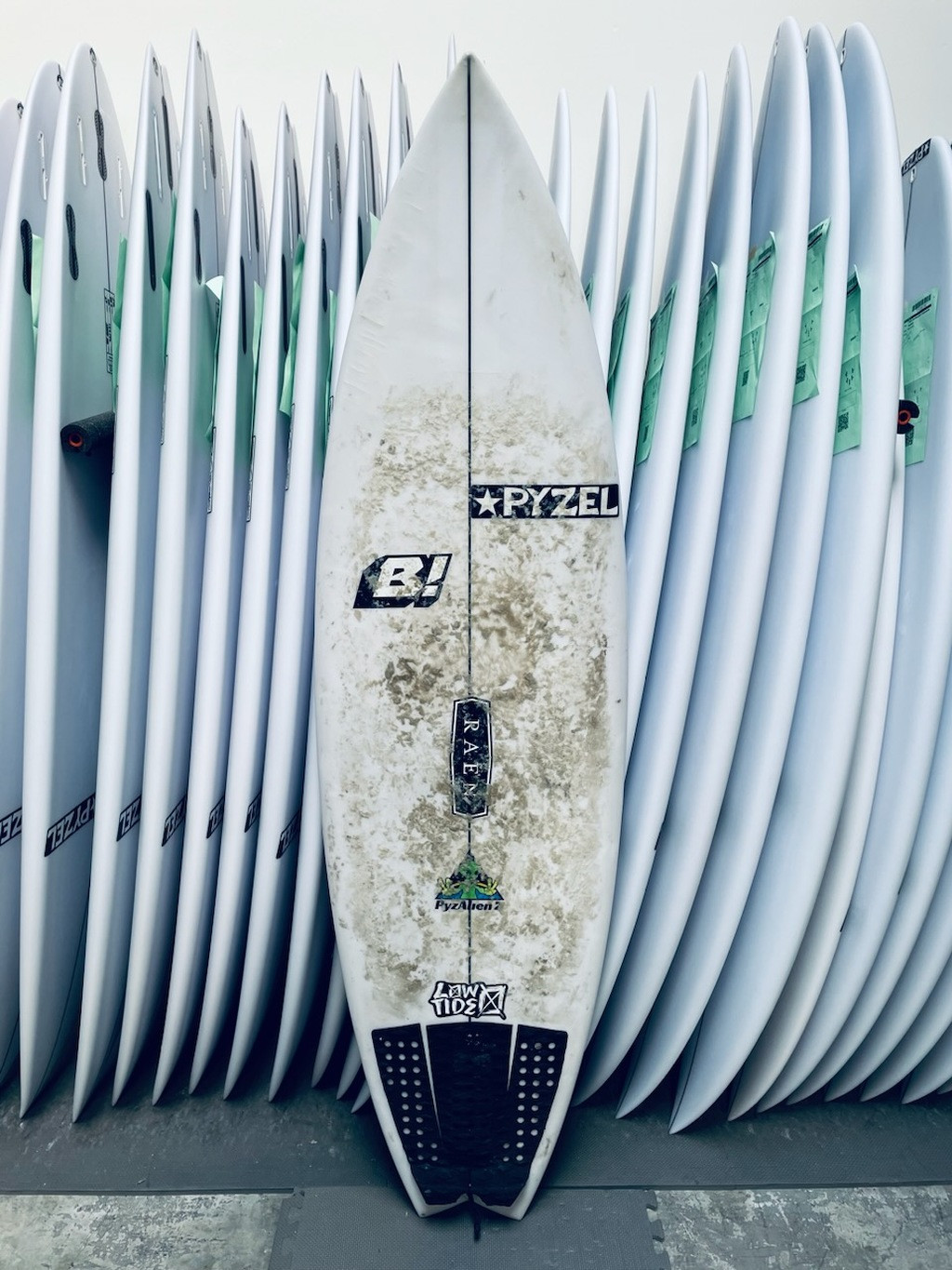 Pyzel Surfboards - Pyzalien 2