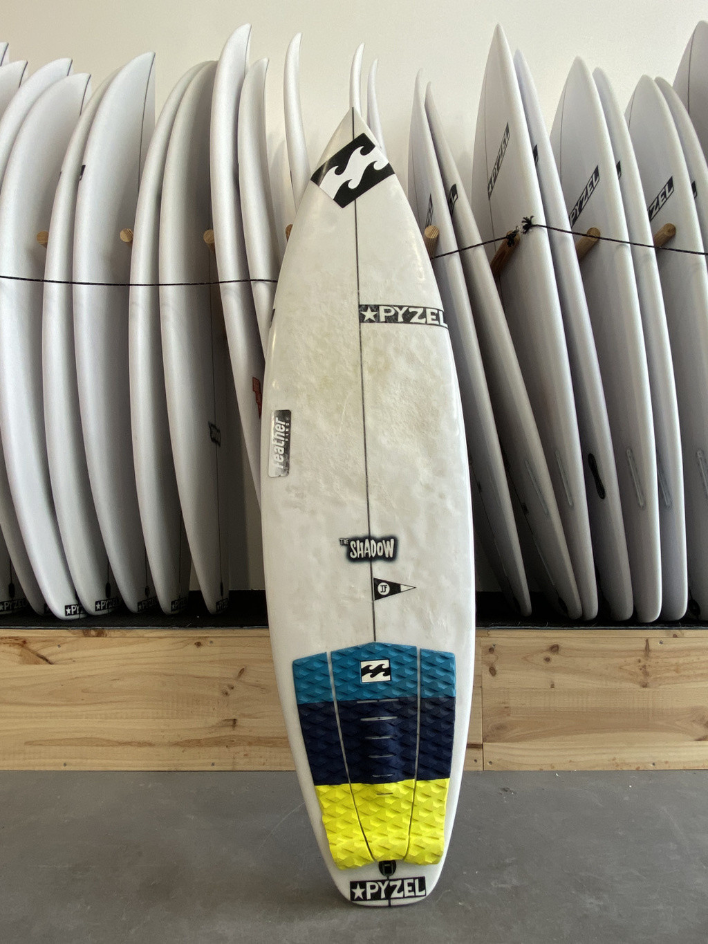 Pyzel Surfboards - SHADOW